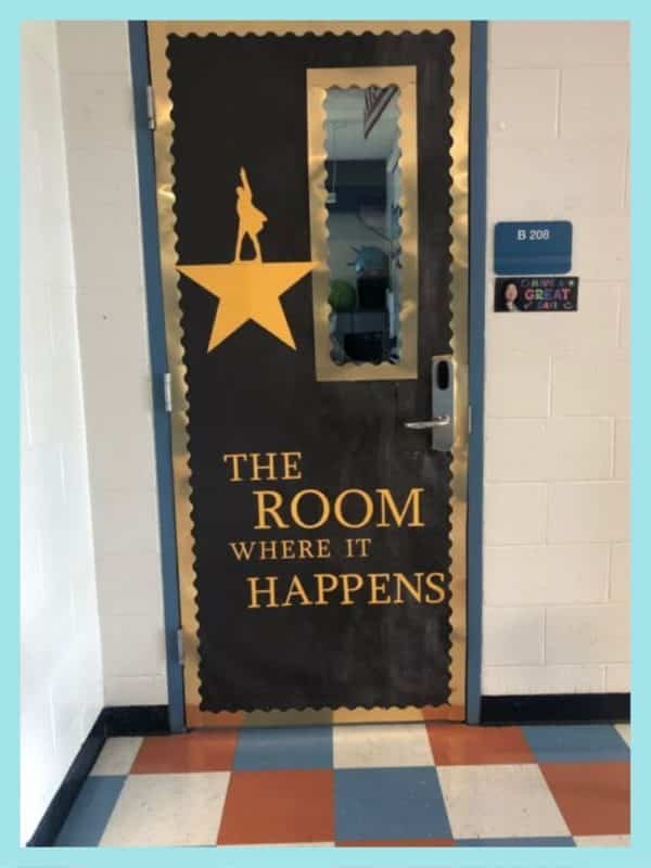 Top 40 Classroom Doors Ideas to Welcome Students Back to School ...